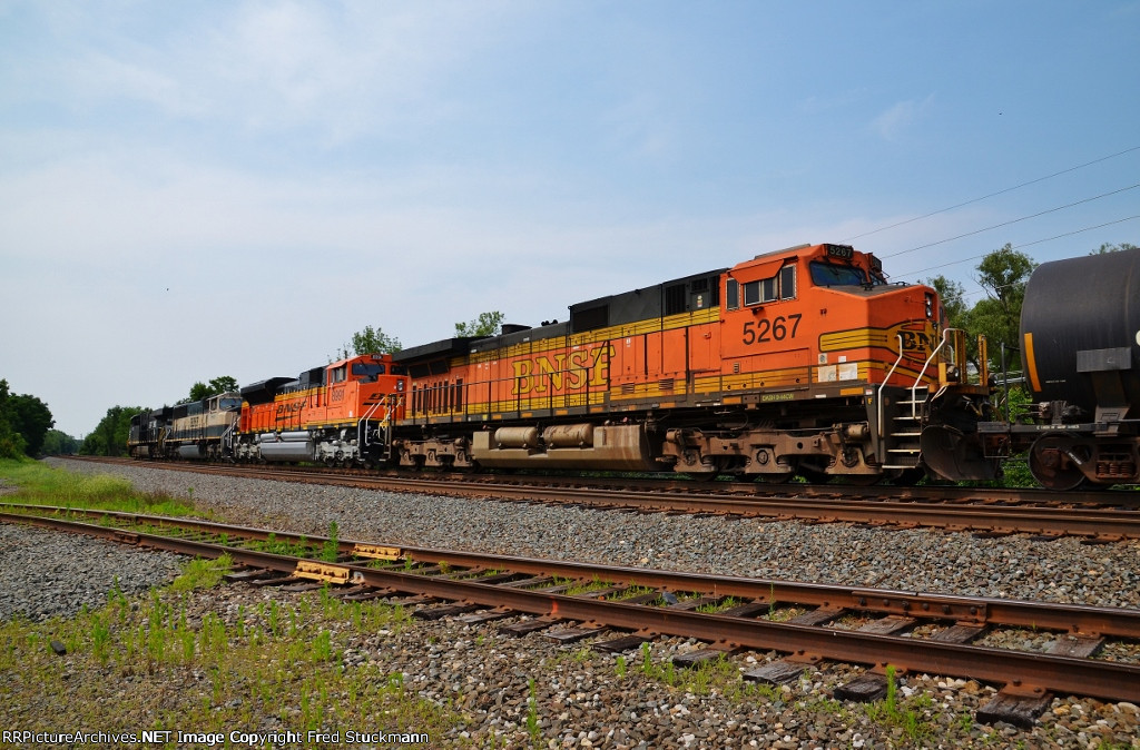 BNSF 5267